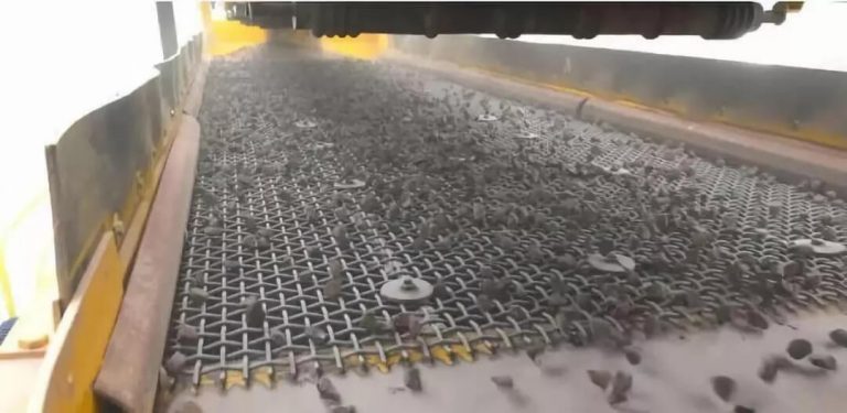 Vibrating Screen - Eastman Rock Crusher